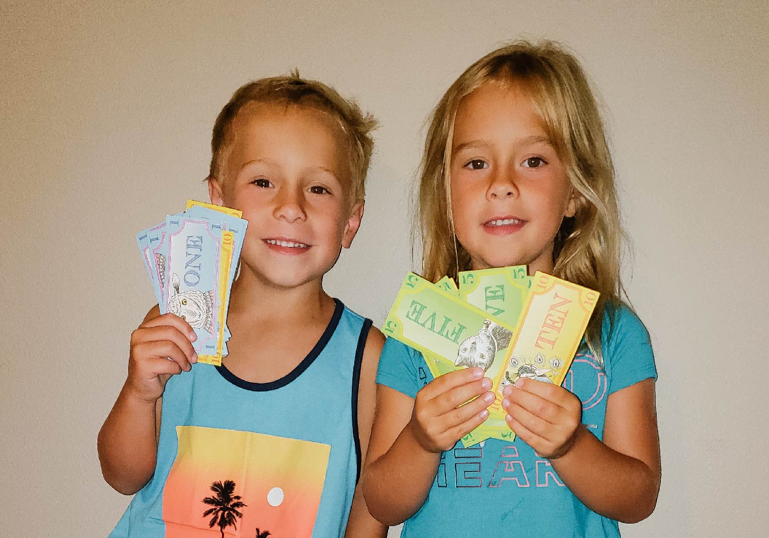 Creative Ways to Teach Children to Save Money | Blog | Libro